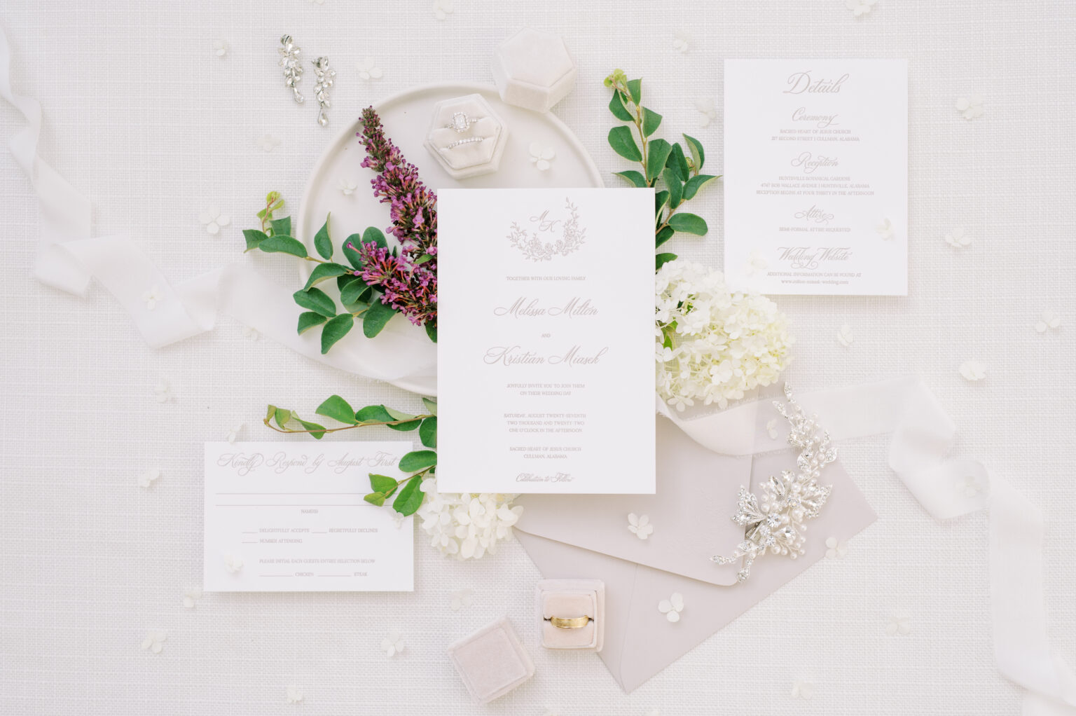 How Much Do Wedding Invitations Cost? A Guide in 2024